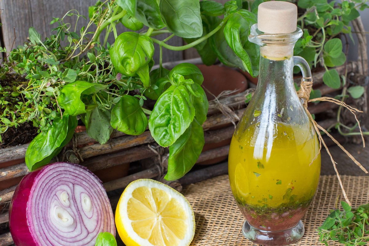 Fresh Herb Italian Dressing - Art and the Kitchen