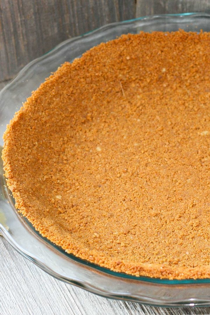 Gingersnap Pie Crust - Art and the Kitchen